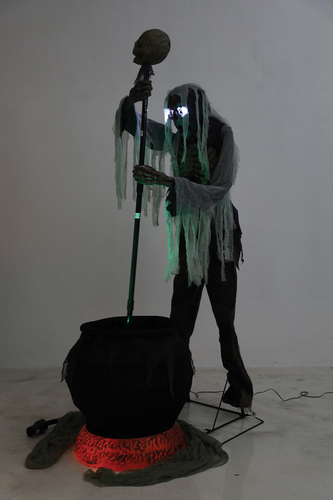 Cauldron Creep Animated Figure – Fun Place